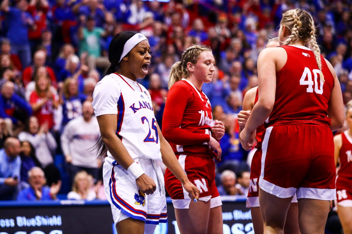 Do-everything forward Chandler Prater uses energy, IQ to help lead ...